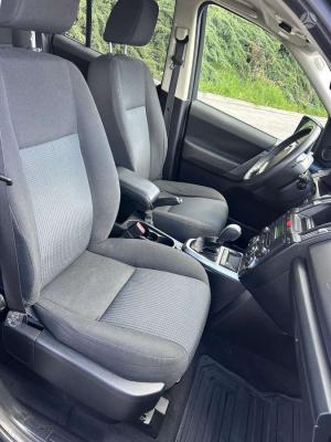 Zaļš Land Rover Freelander 2010 Kauņa, ar dzinēja tilpumu 2.18 L un nobraukumu 276 tūkst. km par 4650 €, foto 14 vietnē AUTOMOTO.COM.LV