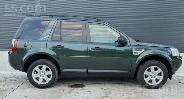 Green Land Rover Freelander 2010 in Riga, with an engine capacity of 2.20 L and mileage of 240 thousand km for 6200 €, photo 3 on AUTOMOTO.COM.LV