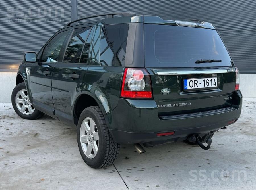 Green Land Rover Freelander 2010 in Riga, with an engine capacity of 2.20 L and mileage of 240 thousand km for 6200 €, photo 5 on AUTOMOTO.COM.LV