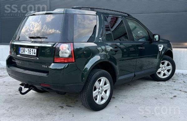 Green Land Rover Freelander 2010 in Riga, with an engine capacity of 2.20 L and mileage of 240 thousand km for 6200 €, photo 6 on AUTOMOTO.COM.LV