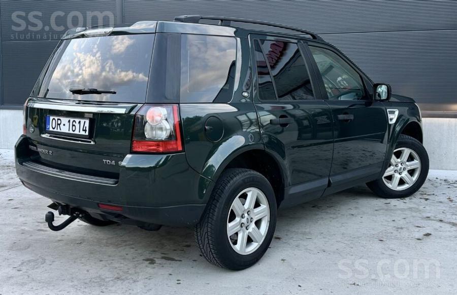 Green Land Rover Freelander 2010 in Riga, with an engine capacity of 2.20 L and mileage of 240 thousand km for 6200 €, photo 7 on AUTOMOTO.COM.LV