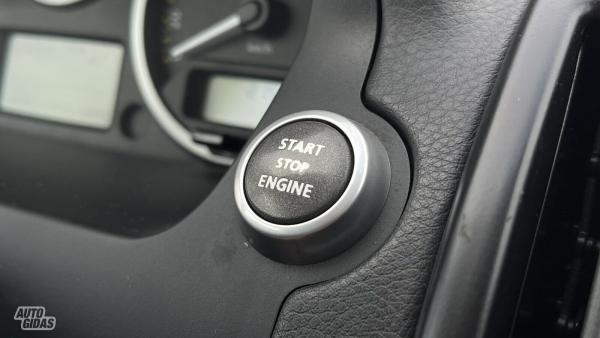 Land Rover Freelander 2010 in Marijampole on AUTOMOTO.COM.LV Green Land Rover Freelander 2010 in Marijampole, with an engine capacity of 2.20 L and mileage of 215 thousand km for 5490 β¬, photo 4 on AUTOMOTO.COM.LV