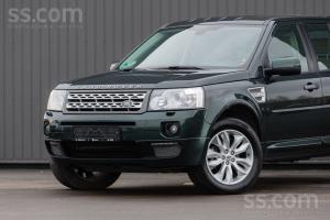 Green Land Rover Freelander 2011 in Jelgava, with an engine capacity of 2.20 L and mileage of 255 thousand km for 7990 €, photo 3 on AUTOMOTO.COM.LV