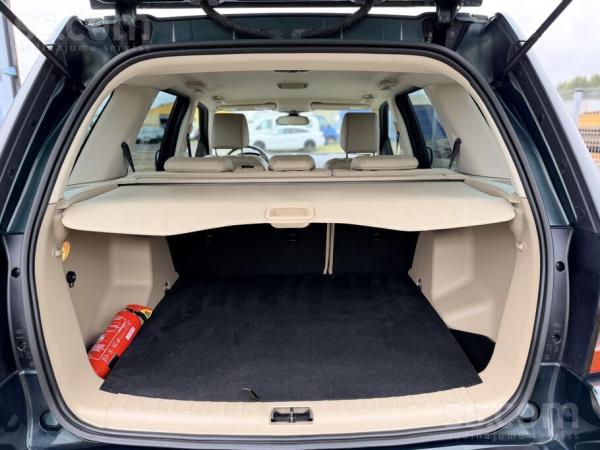 Zaļš Land Rover Freelander 2014 Rīga, ar dzinēja tilpumu 2.20 L un nobraukumu 211 tūkst. km par 8995 €, foto 5 vietnē AUTOMOTO.COM.LV