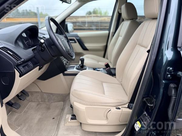 Zaļš Land Rover Freelander 2014 Rīga, ar dzinēja tilpumu 2.20 L un nobraukumu 211 tūkst. km par 8995 €, foto 9 vietnē AUTOMOTO.COM.LV