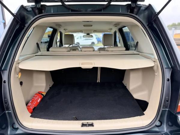 Zaļš Land Rover Freelander 2014 Rīga, ar dzinēja tilpumu 2.20 L un nobraukumu 210 tūkst. km par 8995 €, foto 5 vietnē AUTOMOTO.COM.LV