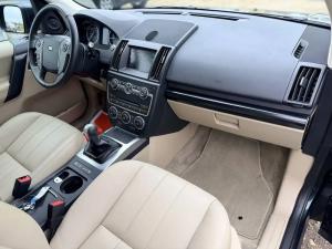 Zaļš Land Rover Freelander 2014 Rīga, ar dzinēja tilpumu 2.20 L un nobraukumu 210 tūkst. km par 8995 €, foto 24 vietnē AUTOMOTO.COM.LV