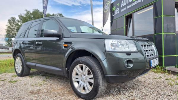 Green Land Rover Freelander 2007 in Riga, with an engine capacity of 2.20 L and mileage of 241 thousand km for 6200 €, photo 1 on AUTOMOTO.COM.LV