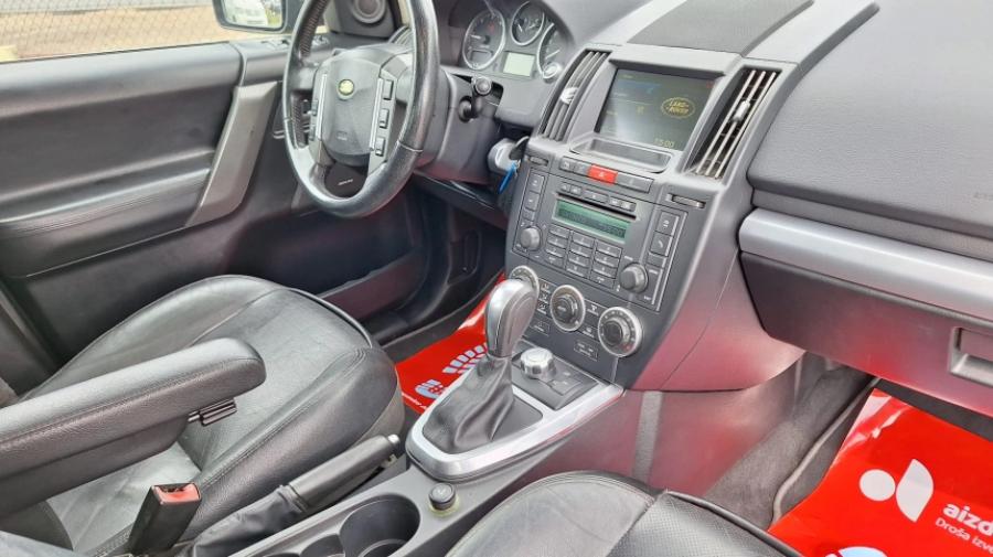 Green Land Rover Freelander 2007 in Riga, with an engine capacity of 2.20 L and mileage of 241 thousand km for 6200 €, photo 5 on AUTOMOTO.COM.LV