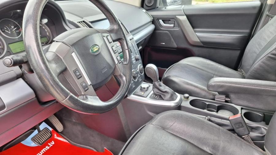 Green Land Rover Freelander 2007 in Riga, with an engine capacity of 2.20 L and mileage of 241 thousand km for 6200 €, photo 8 on AUTOMOTO.COM.LV