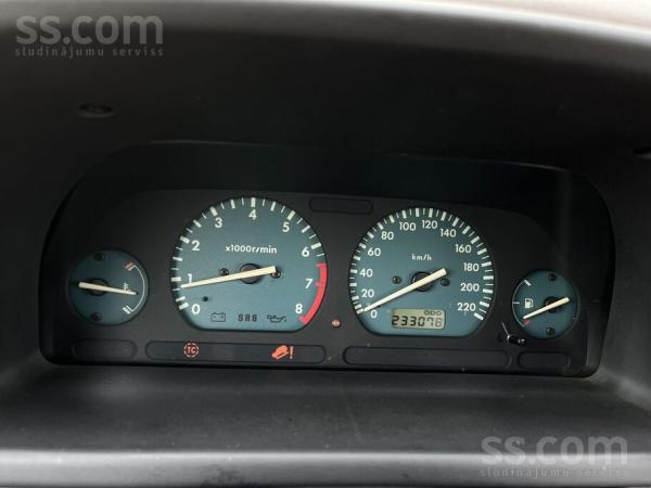 Pelēks Land Rover Freelander 2000 Rīga, ar dzinēja tilpumu 1.80 L un nobraukumu 233 tūkst. km par 2400 €, foto 9 vietnē AUTOMOTO.COM.LV