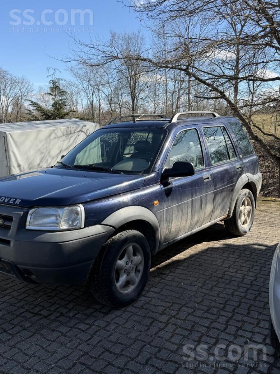 Grey Land Rover Freelander 2001 in Cesis, with an engine capacity of 2.00 L and mileage of 230 thousand km for 650 €, photo 3 on AUTOMOTO.COM.LV