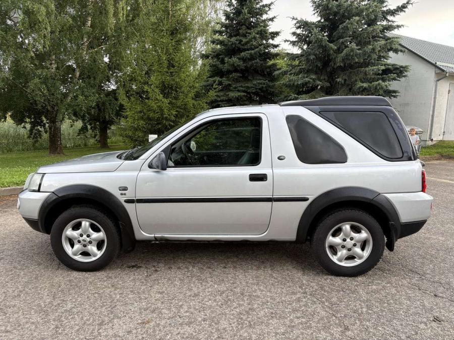 Grey Land Rover Freelander 2004 in Birzai, with an engine capacity of 1.95 L and mileage of 247 thousand km for 2050 €, photo 4 on AUTOMOTO.COM.LV