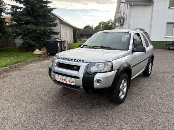Grey Land Rover Freelander 2004 in Birzai, with an engine capacity of 1.95 L and mileage of 247 thousand km for 2050 €, photo 4 on AUTOMOTO.COM.LV