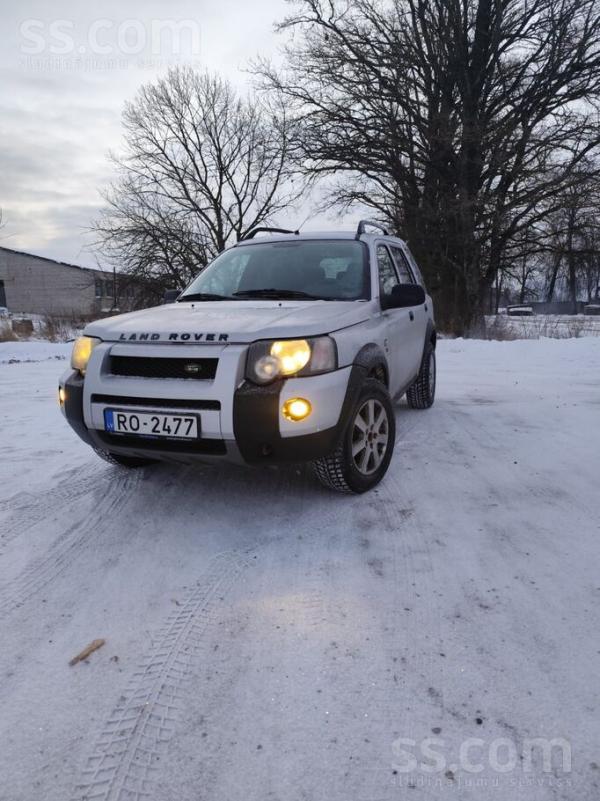 Pelēks Land Rover Freelander 2005 Cēsis, ar dzinēja tilpumu 2.00 L un nobraukumu 342 tūkst. km par 2000 €, foto 1 vietnē AUTOMOTO.COM.LV