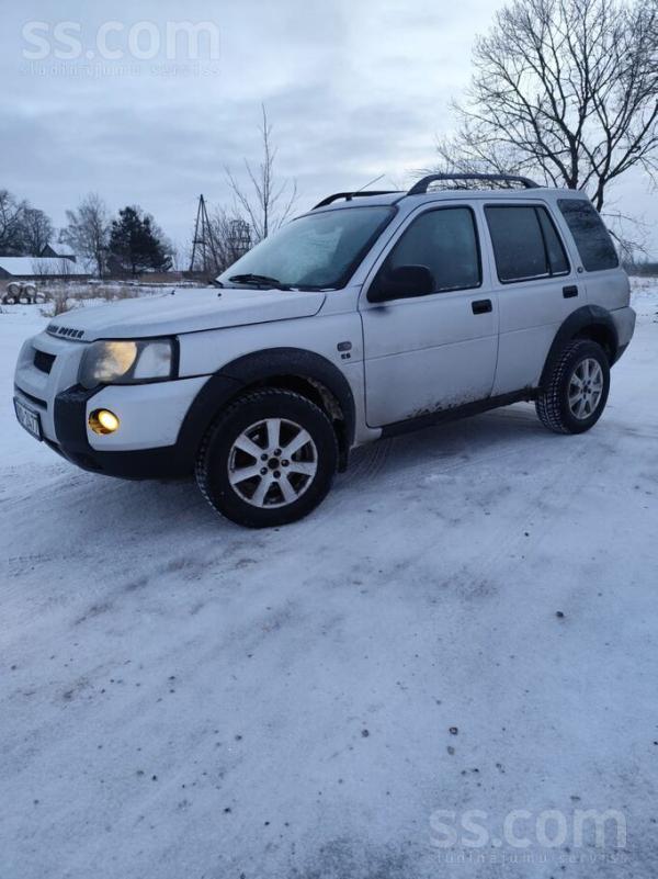 Pelēks Land Rover Freelander 2005 Cēsis, ar dzinēja tilpumu 2.00 L un nobraukumu 342 tūkst. km par 2000 €, foto 2 vietnē AUTOMOTO.COM.LV