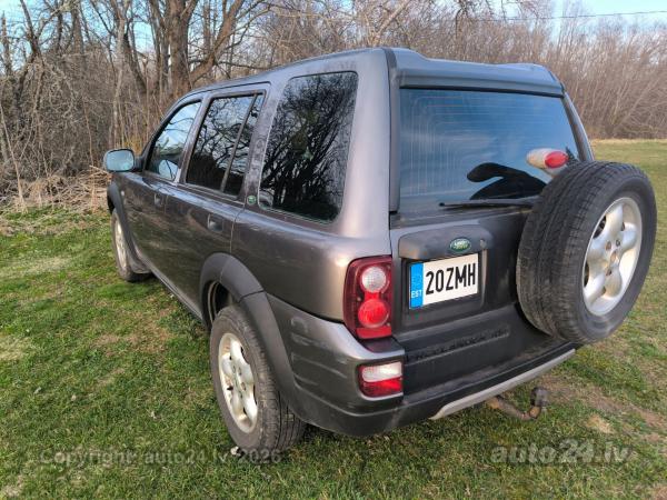 Pelēks Land Rover Freelander 2005 Valga, ar dzinēja tilpumu 2.00 L un nobraukumu 271 tūkst. km par 1250 €, foto 3 vietnē AUTOMOTO.COM.LV