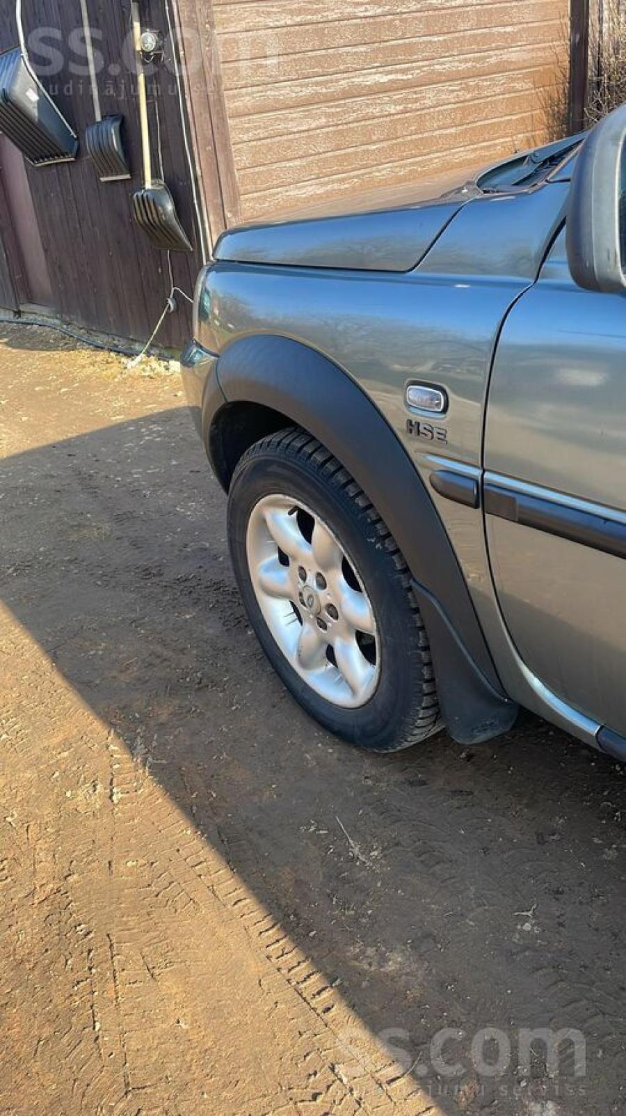 Pelēks Land Rover Freelander 2005 Balvi, ar dzinēja tilpumu 2.00 L un nobraukumu 312 tūkst. km par 2300 €, foto 6 vietnē AUTOMOTO.COM.LV