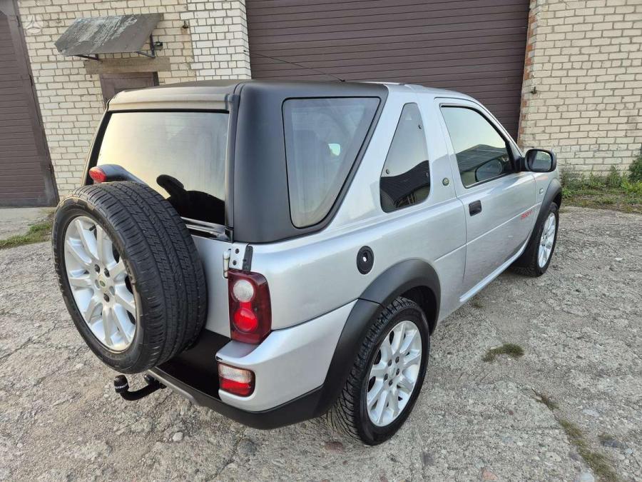 Grey Land Rover Freelander 2005 in Alytus, with an engine capacity of 1.95 L and mileage of 216 thousand km for 3250 €, photo 5 on AUTOMOTO.COM.LV