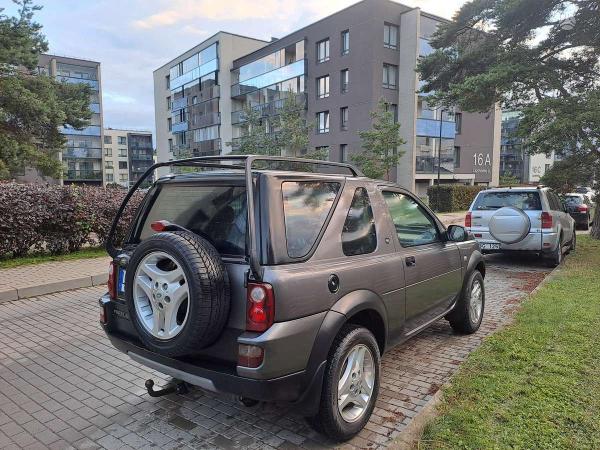 Grey Land Rover Freelander 2006 in Vilnius, with an engine capacity of 1.95 L and mileage of 363 thousand km for 2500 €, photo 4 on AUTOMOTO.COM.LV