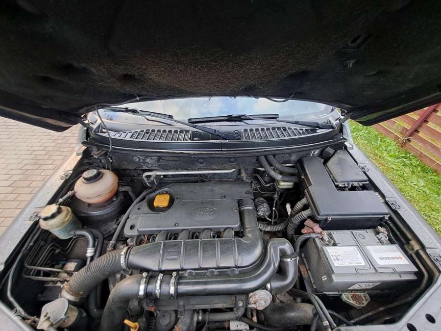 Pelēks Land Rover Freelander 2006 Viļņa, ar dzinēja tilpumu 1.95 L un nobraukumu 363 tūkst. km par 2500 €, foto 16 vietnē AUTOMOTO.COM.LV