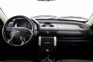 Pelēks Land Rover Freelander 2006 Tallina, ar dzinēja tilpumu 2.50 L un nobraukumu 189 tūkst. km par 2199 €, foto 13 vietnē AUTOMOTO.COM.LV