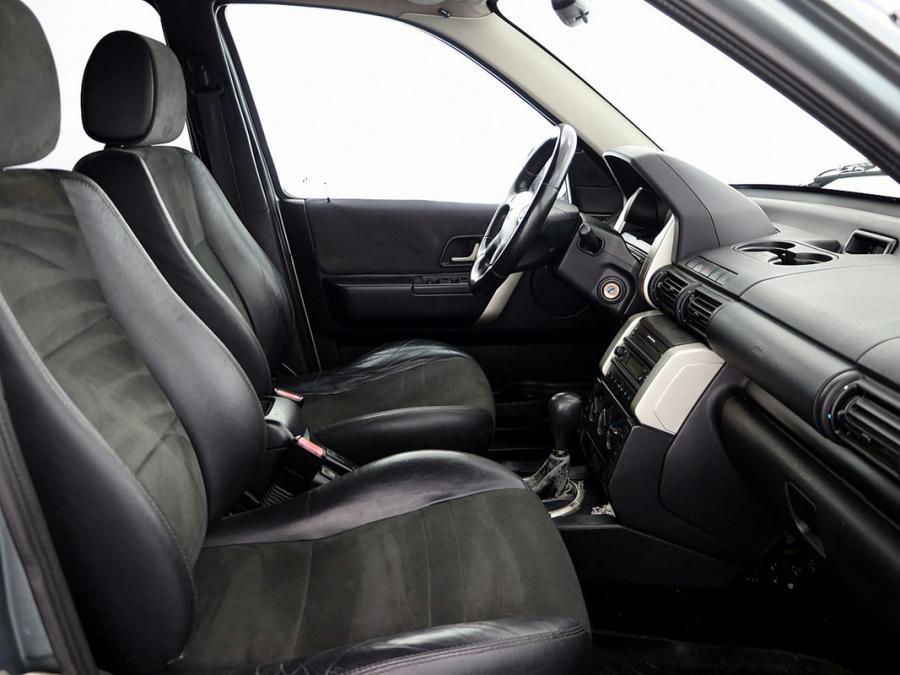 Pelēks Land Rover Freelander 2006 Tallina, ar dzinēja tilpumu 2.50 L un nobraukumu 189 tūkst. km par 2199 €, foto 14 vietnē AUTOMOTO.COM.LV