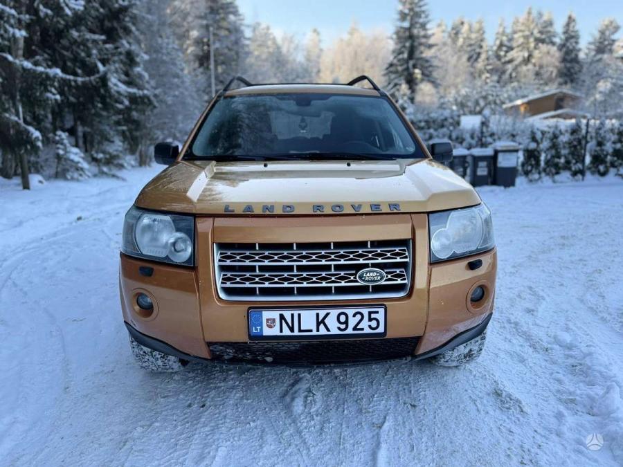 Grey Land Rover Freelander 2007 in Vilnius, with an engine capacity of 2.18 L and mileage of 360 thousand km for 2650 €, photo 2 on AUTOMOTO.COM.LV