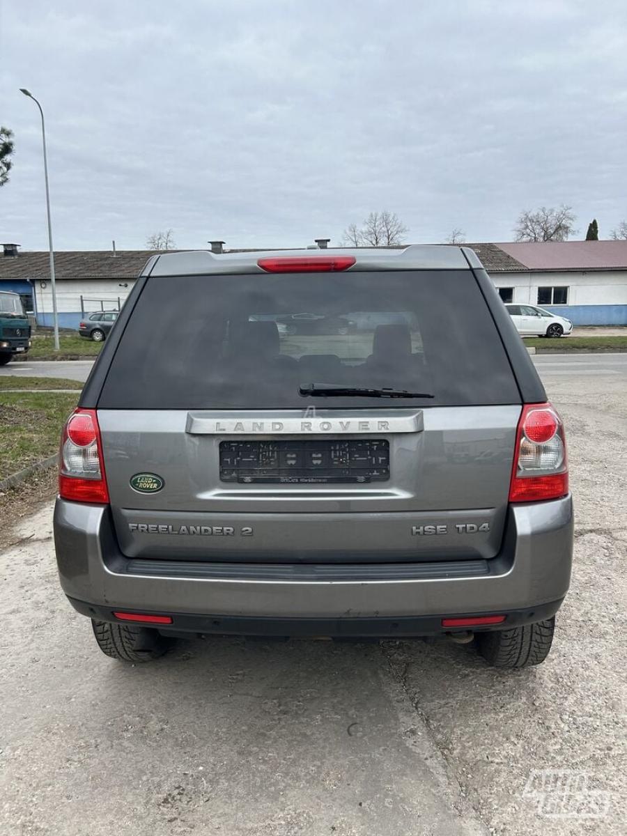 Grey Land Rover Freelander 2007 in Marijampole, with an engine capacity of 2.20 L and mileage of 361 thousand km for 4300 €, photo 7 on AUTOMOTO.COM.LV