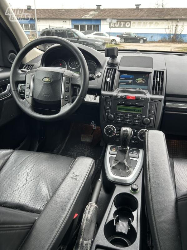 Grey Land Rover Freelander 2007 in Marijampole, with an engine capacity of 2.20 L and mileage of 361 thousand km for 4300 €, photo 9 on AUTOMOTO.COM.LV