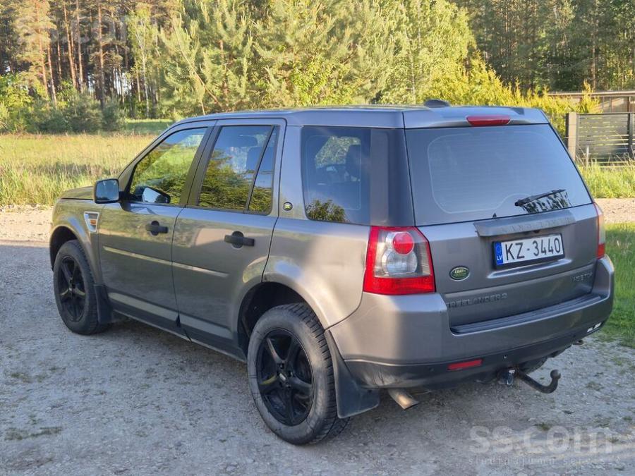 Pelēks Land Rover Freelander 2007 Rīga, ar dzinēja tilpumu 2.20 L un nobraukumu 280 tūkst. km par 2950 €, foto 3 vietnē AUTOMOTO.COM.LV