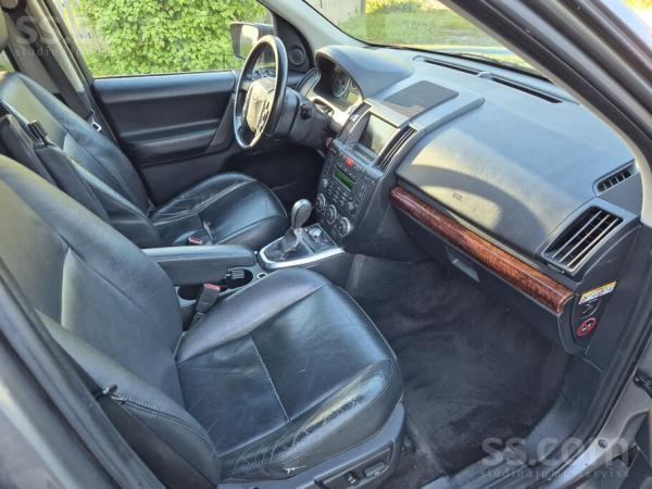 Pelēks Land Rover Freelander 2007 Rīga, ar dzinēja tilpumu 2.20 L un nobraukumu 280 tūkst. km par 2950 €, foto 9 vietnē AUTOMOTO.COM.LV