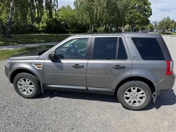 Grey Land Rover Freelander 2007 in Telschi, with an engine capacity of 2.18 L and mileage of 177 thousand km for 2550 €, photo 8 on AUTOMOTO.COM.LV