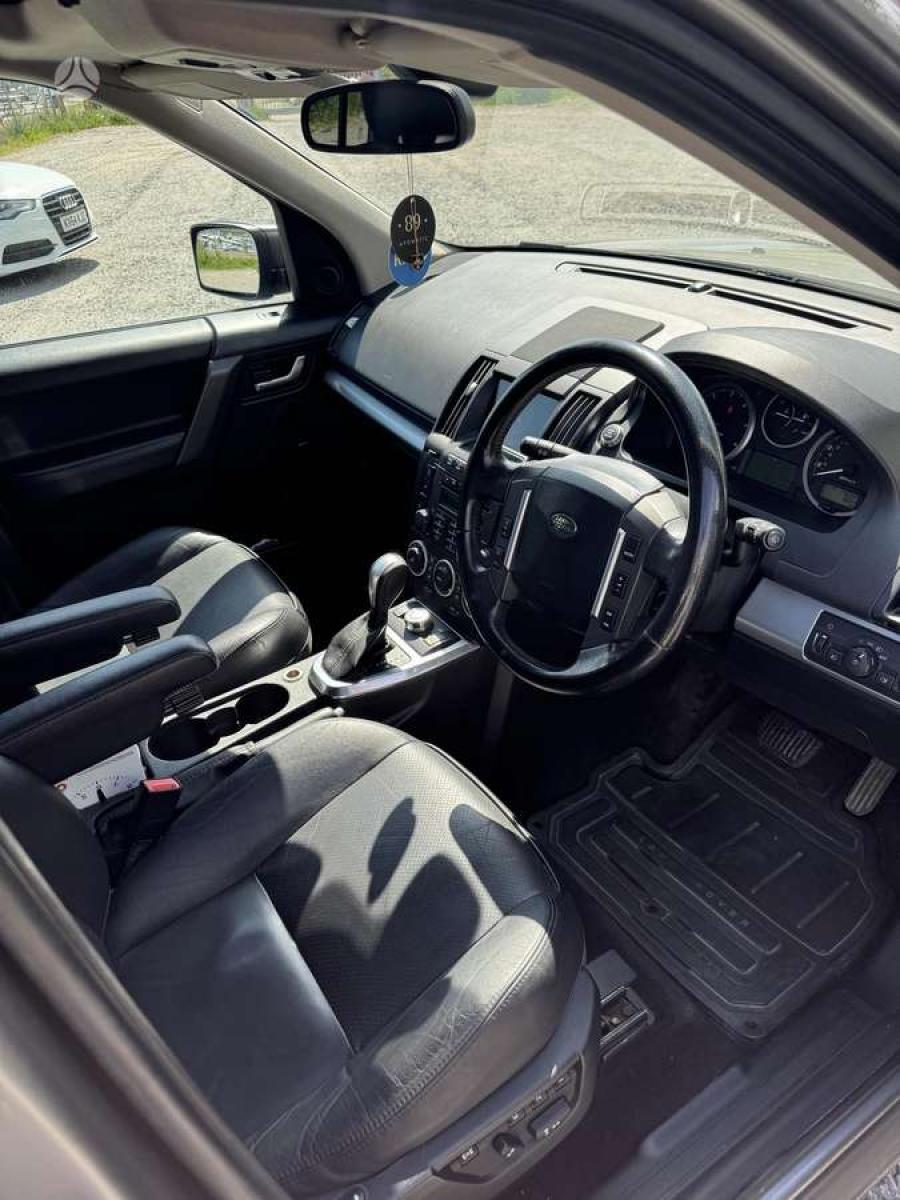 Pelēks Land Rover Freelander 2007 Telšiai, ar dzinēja tilpumu 2.18 L un nobraukumu 177 tūkst. km par 2550 €, foto 10 vietnē AUTOMOTO.COM.LV