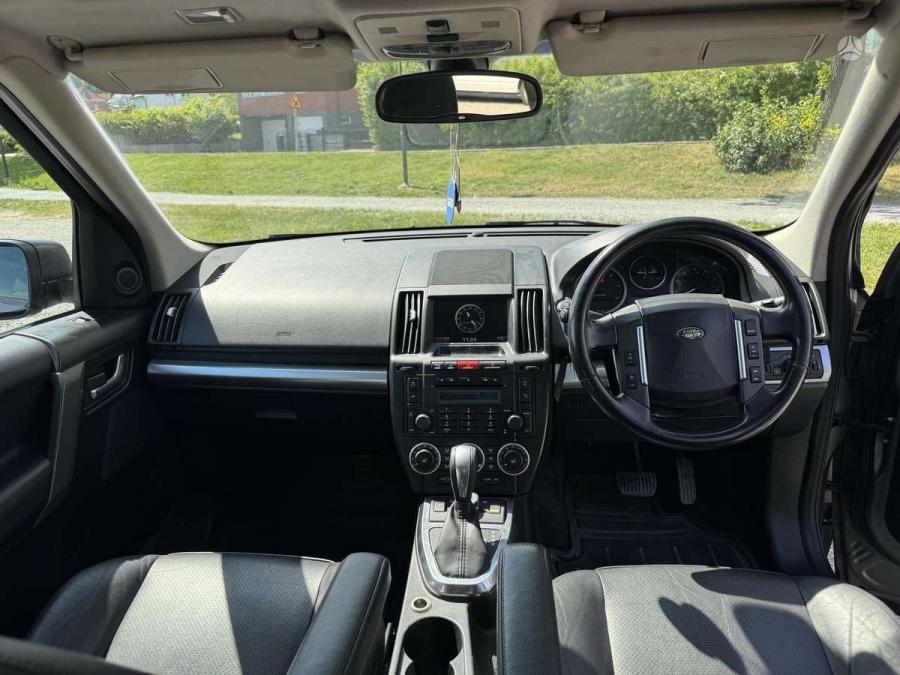 Pelēks Land Rover Freelander 2007 Telšiai, ar dzinēja tilpumu 2.18 L un nobraukumu 177 tūkst. km par 2550 €, foto 13 vietnē AUTOMOTO.COM.LV