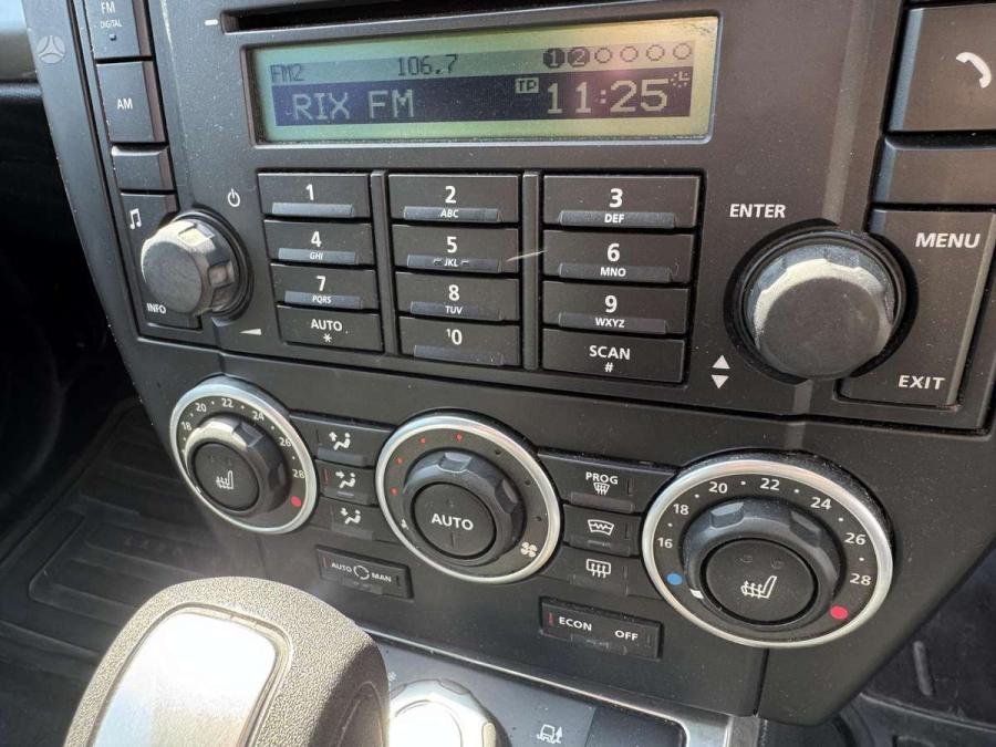 Pelēks Land Rover Freelander 2007 Telšiai, ar dzinēja tilpumu 2.18 L un nobraukumu 177 tūkst. km par 2550 €, foto 17 vietnē AUTOMOTO.COM.LV
