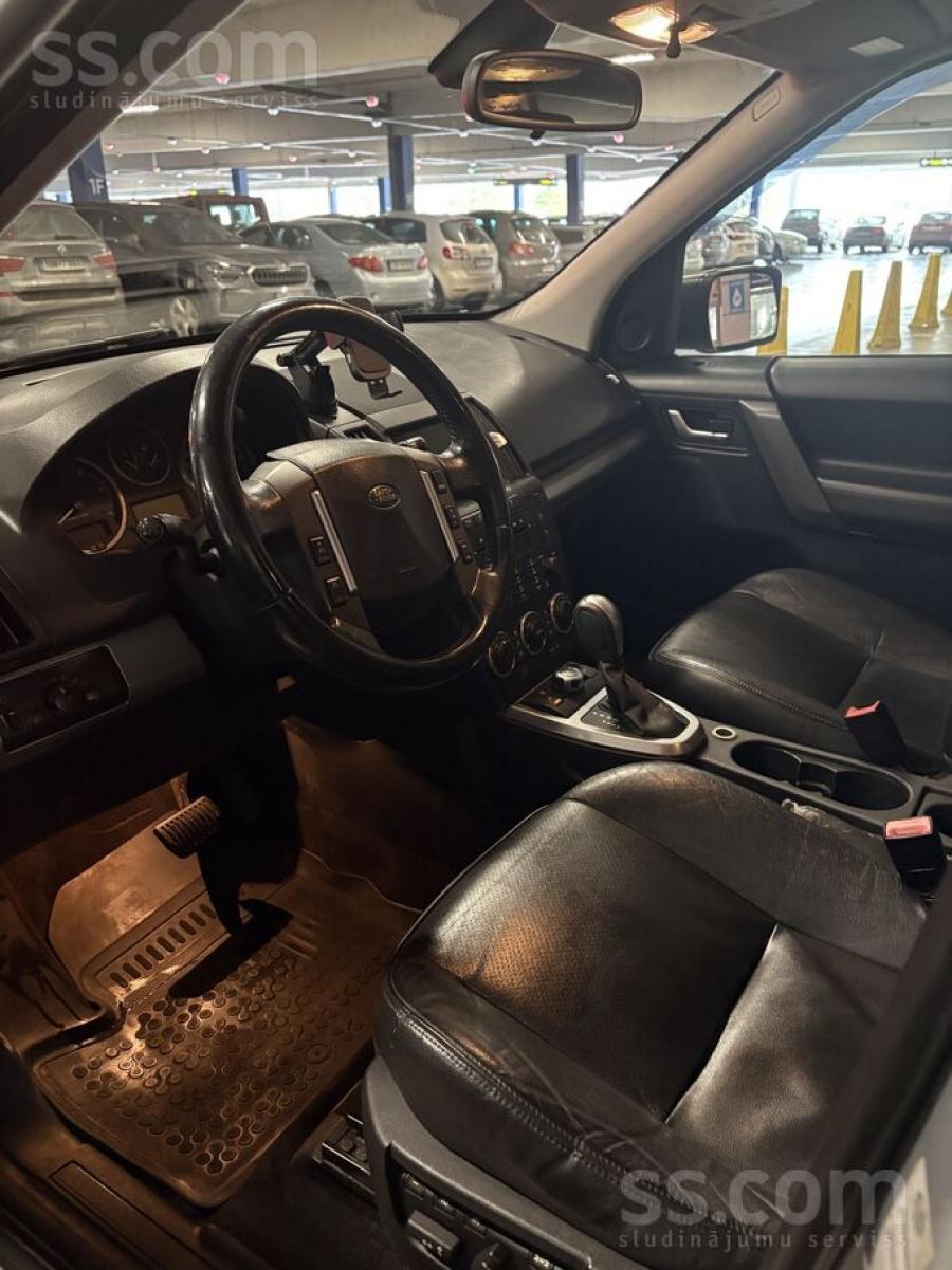 Pelēks Land Rover Freelander 2007 Rīga, ar dzinēja tilpumu 2.20 L un nobraukumu 356 tūkst. km par 4500 €, foto 6 vietnē AUTOMOTO.COM.LV