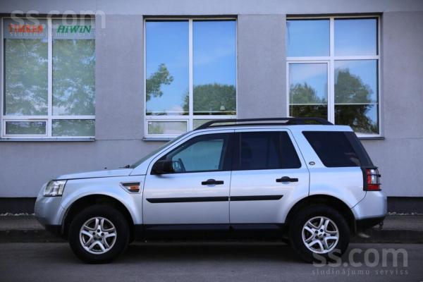 Pelēks Land Rover Freelander 2007 Rīga, ar dzinēja tilpumu 2.20 L un nobraukumu 239 tūkst. km par 2795 €, foto 2 vietnē AUTOMOTO.COM.LV