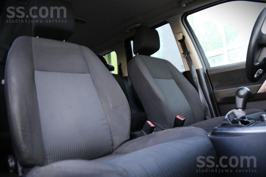 Pelēks Land Rover Freelander 2007 Rīga, ar dzinēja tilpumu 2.20 L un nobraukumu 239 tūkst. km par 2795 €, foto 14 vietnē AUTOMOTO.COM.LV