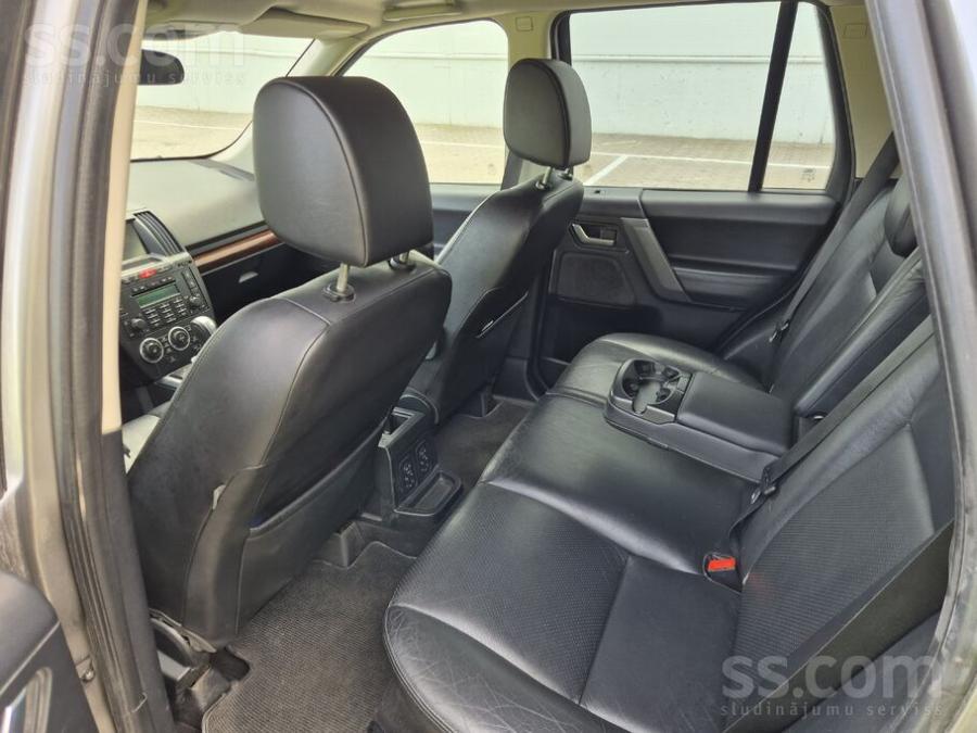 Pelēks Land Rover Freelander 2007 Rīga, ar dzinēja tilpumu 2.20 L un nobraukumu 278 tūkst. km par 3990 €, foto 7 vietnē AUTOMOTO.COM.LV