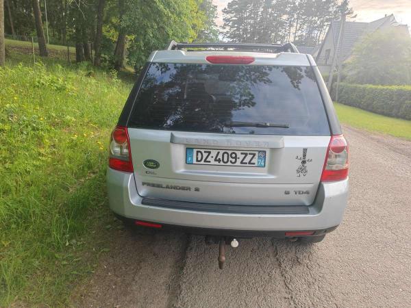 Pelēks Land Rover Freelander 2007 Kauņa, ar dzinēja tilpumu 2.20 L un nobraukumu 350 tūkst. km par 2999 €, foto 8 vietnē AUTOMOTO.COM.LV