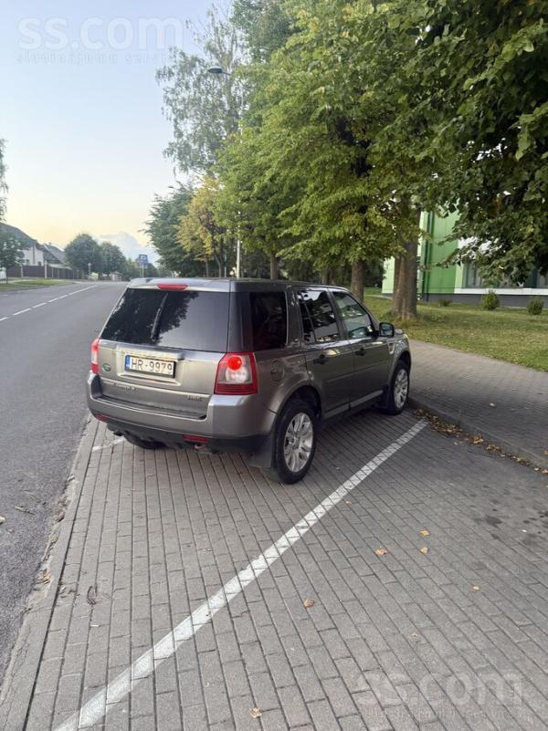 Grey Land Rover Freelander 2007 in Rezekne, with an engine capacity of 2.20 L and mileage of 354 thousand km for 3000 €, photo 4 on AUTOMOTO.COM.LV
