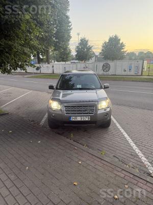 Grey Land Rover Freelander 2007 in Rezekne, with an engine capacity of 2.20 L and mileage of 354 thousand km for 3000 €, photo 6 on AUTOMOTO.COM.LV