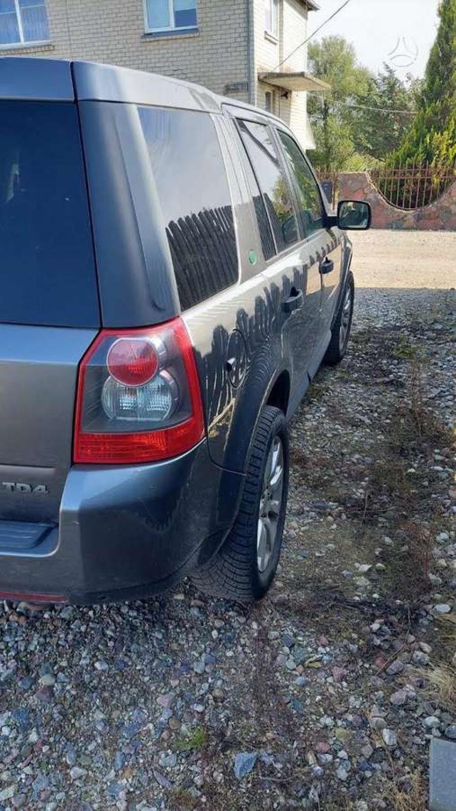 Grey Land Rover Freelander 2007 in Marijampole, with an engine capacity of 2.18 L and mileage of 220 thousand km for 4500 €, photo 5 on AUTOMOTO.COM.LV