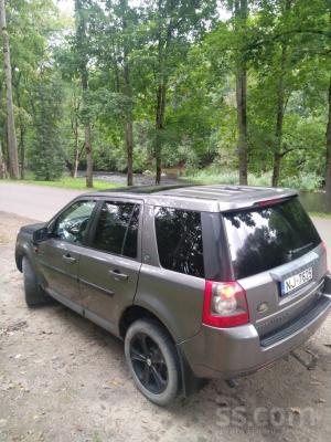 Grey Land Rover Freelander 2007 in Bauska, with an engine capacity of 2.20 L and mileage of 0 thousand km for 3350 €, photo 4 on AUTOMOTO.COM.LV