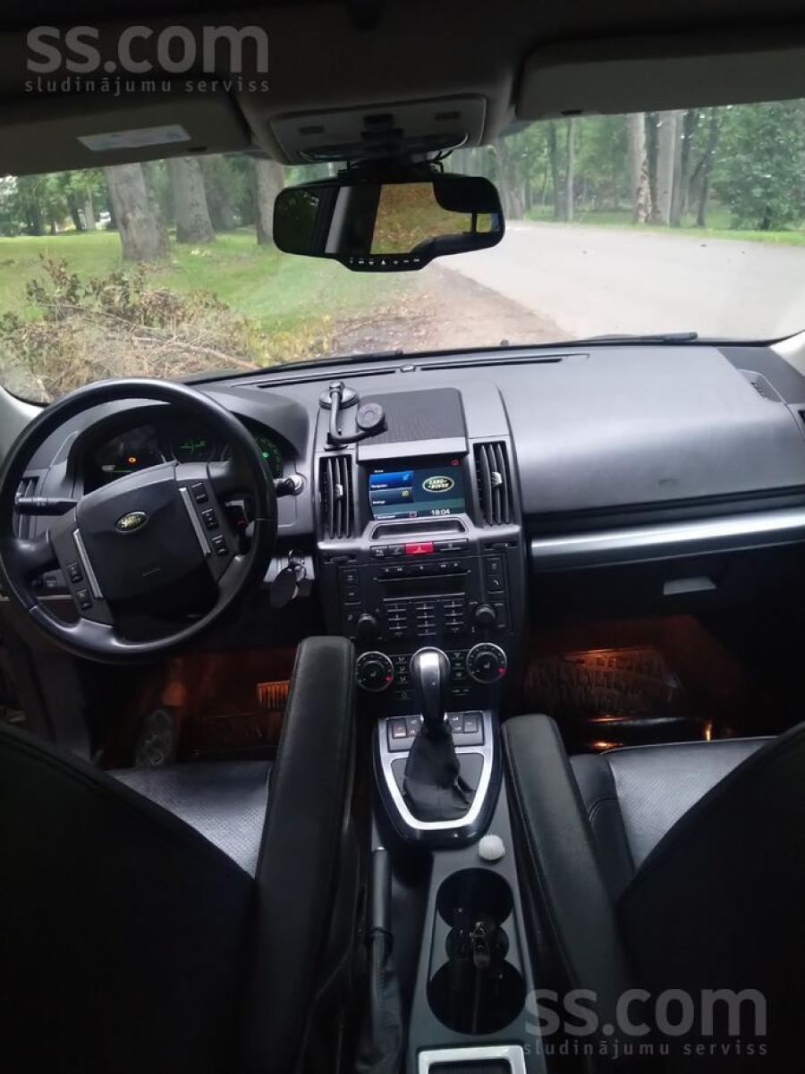 Grey Land Rover Freelander 2007 in Bauska, with an engine capacity of 2.20 L and mileage of 0 thousand km for 3350 €, photo 8 on AUTOMOTO.COM.LV