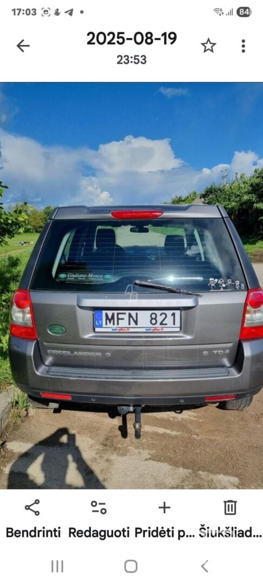 Pelēks Land Rover Freelander 2008 Mažeikiai, ar dzinēja tilpumu 2.20 L un nobraukumu 260 tūkst. km par 3500 €, foto 5 vietnē AUTOMOTO.COM.LV