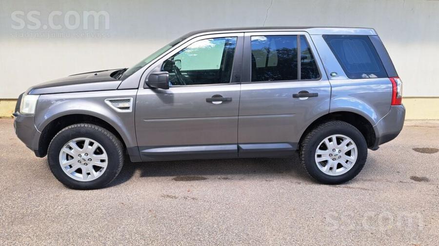 Grey Land Rover Freelander 2008 in Ogre, with an engine capacity of 2.20 L and mileage of 282 thousand km for 3950 €, photo 9 on AUTOMOTO.COM.LV