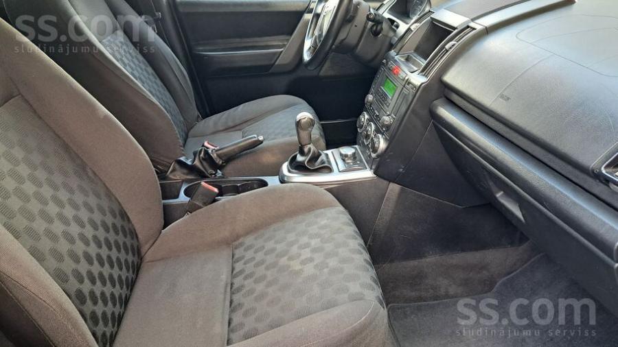 Grey Land Rover Freelander 2008 in Ogre, with an engine capacity of 2.20 L and mileage of 282 thousand km for 3950 €, photo 22 on AUTOMOTO.COM.LV