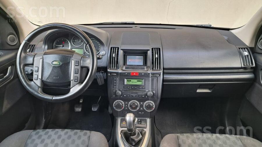Grey Land Rover Freelander 2008 in Ogre, with an engine capacity of 2.20 L and mileage of 282 thousand km for 3950 €, photo 26 on AUTOMOTO.COM.LV